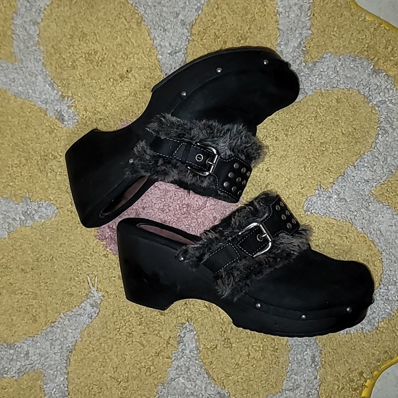 BONGO | Shoes | Bongo Clogs Faux Fur Trim Studded Black Y2k Wedge Heels ...